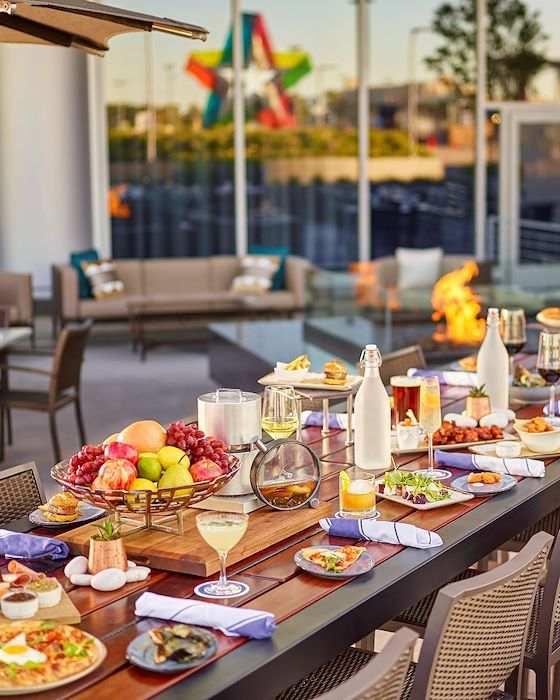 Home [www.cedarandstoneurbantable.com]